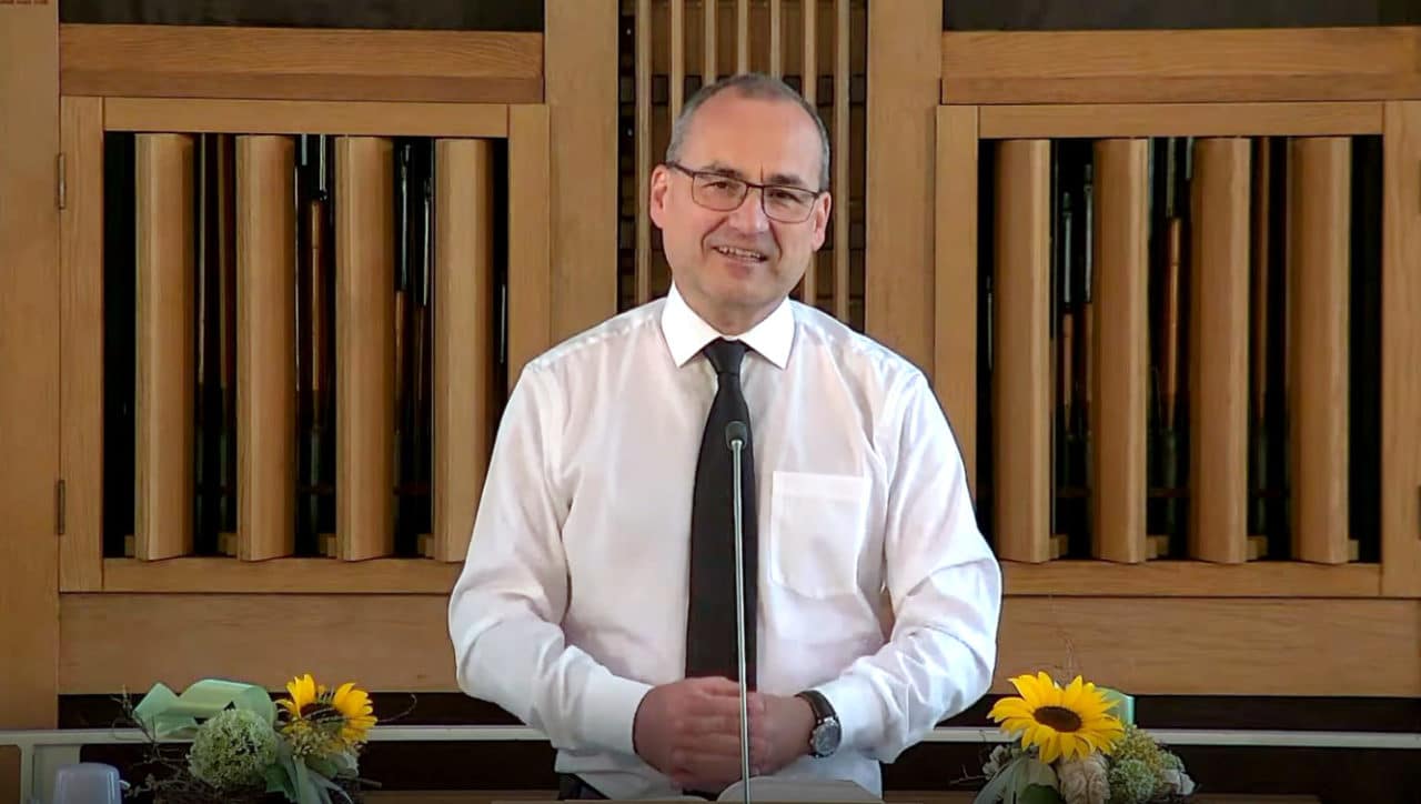 A message of comfort from the Chief Apostle - New Apostolic Church ...